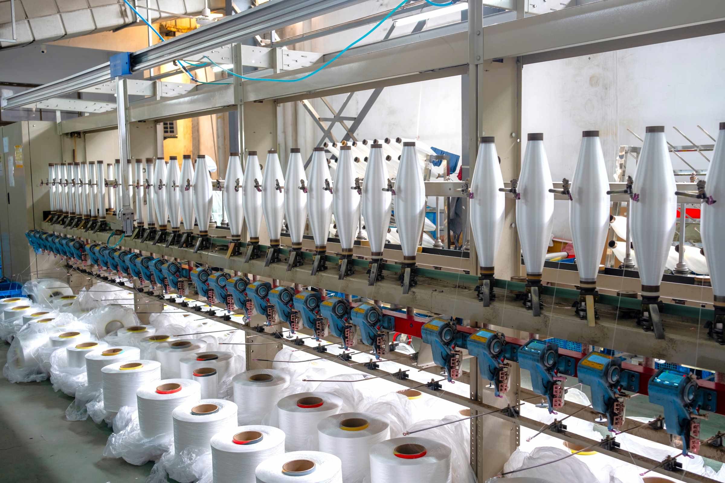 UV Resistant Polyester Filament Yarn Heavy Duty Polyester Thread For Sewing